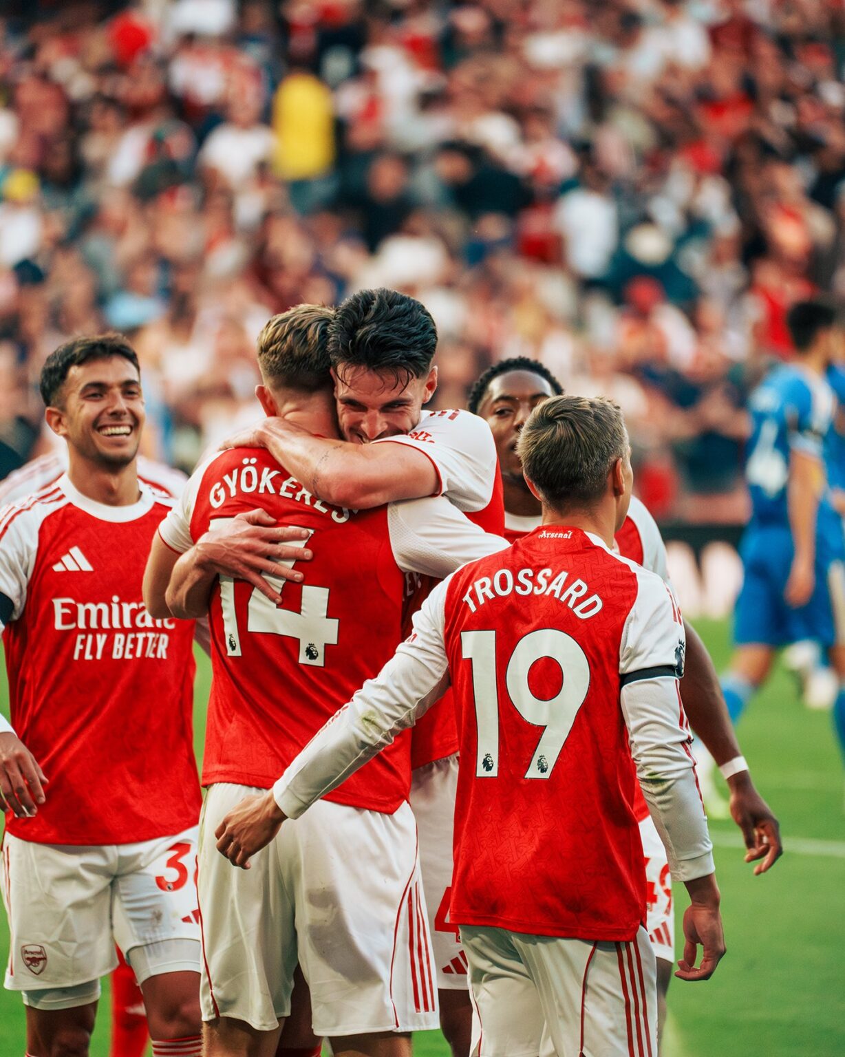 Premier League: Arsenal vs. Nottingham Forest: Hosts Look to Regain Top ...